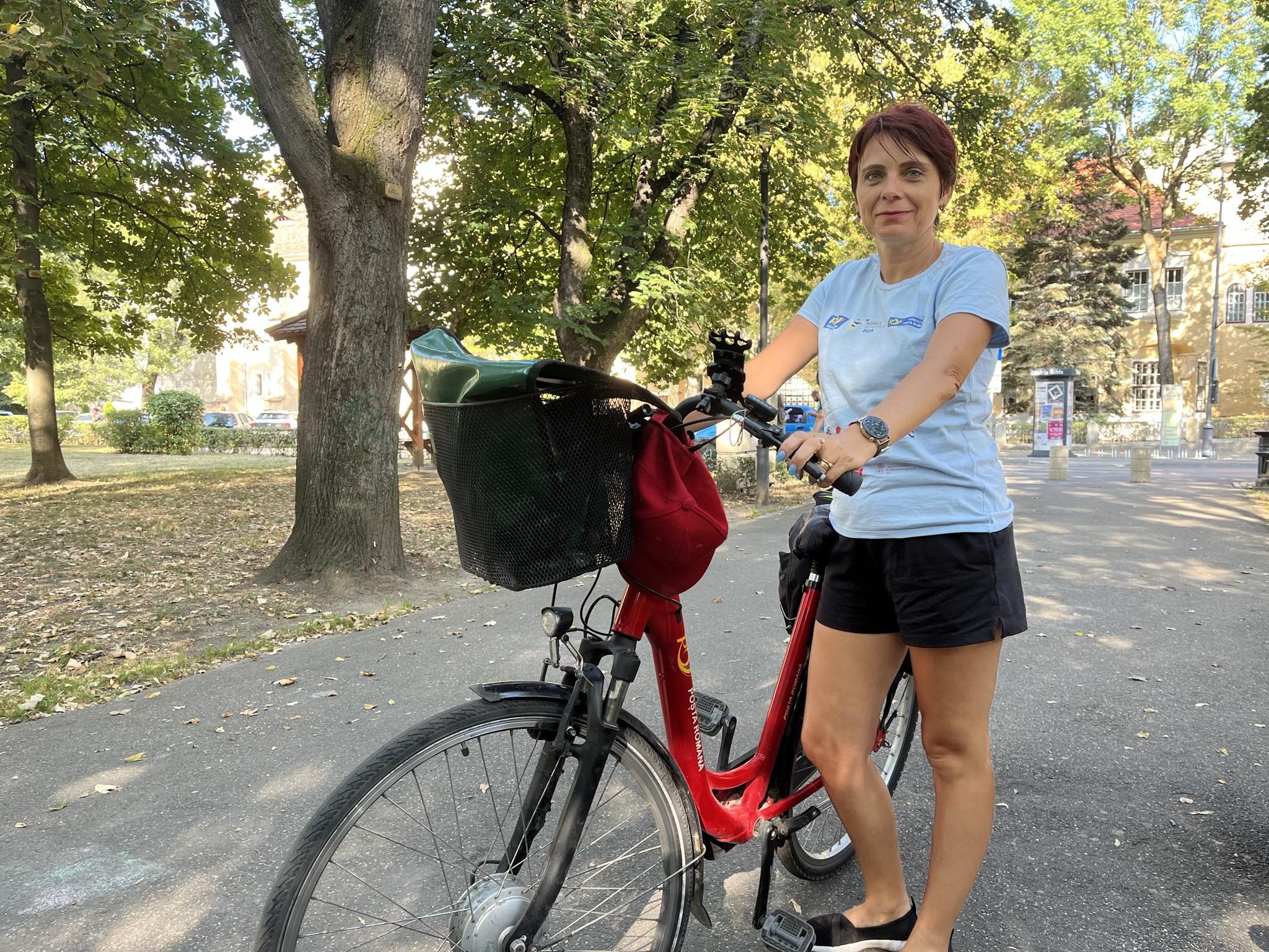 Maria Adriana Banea, cea mai rapidă poștăriță din Sibiu: „N-aș renunța ...