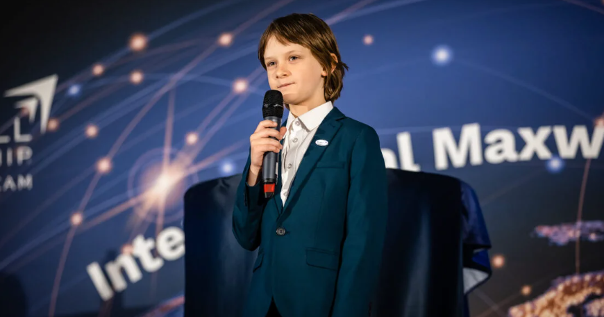 Robert Zicman, tânărul român cu un IQ de geniu, comparat cu Einstein ...